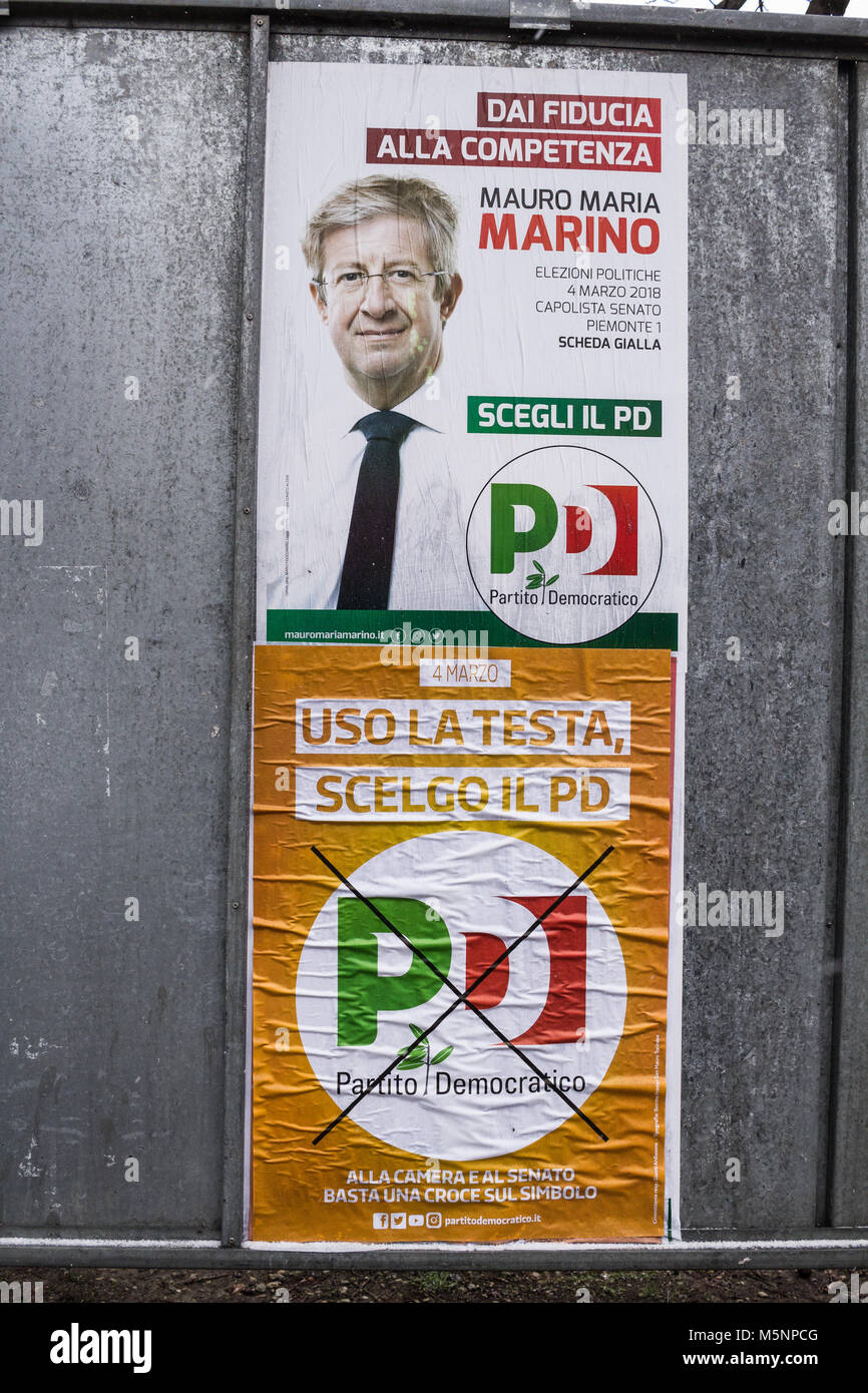 Italian election posters hi-res stock photography and images - Alamy