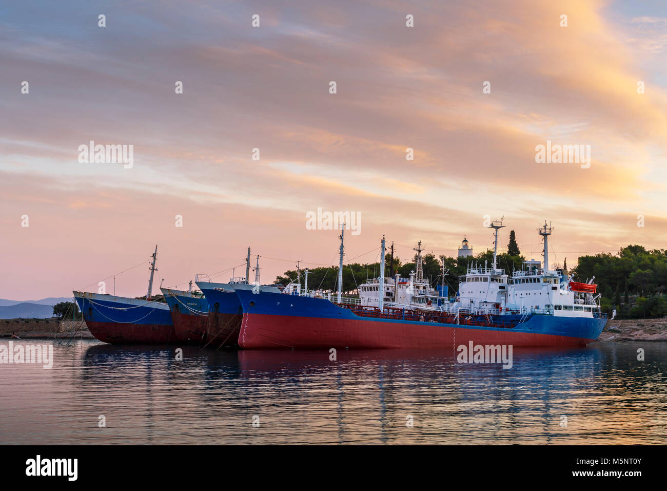 Greek cargo ships hi-res stock photography and images - Alamy