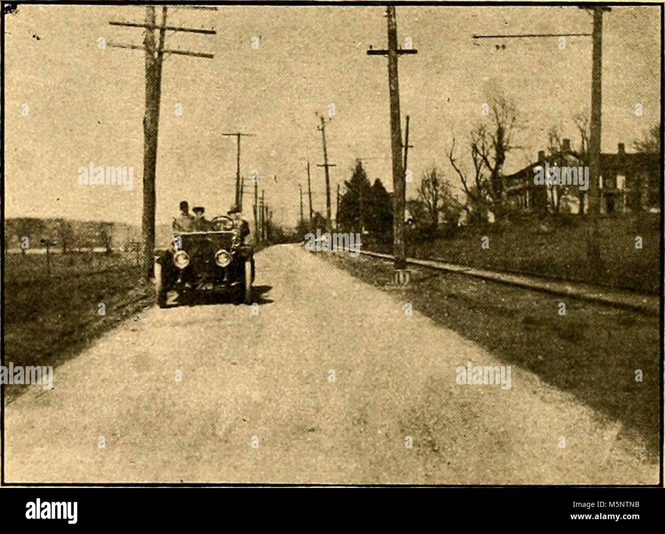 "Southern good roads" (1910 Stock Photo - Alamy