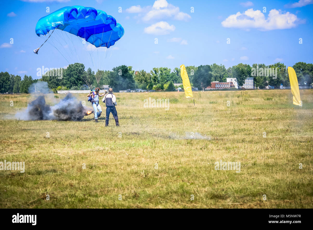 Parachute flag airplane hi-res stock photography and images - Alamy