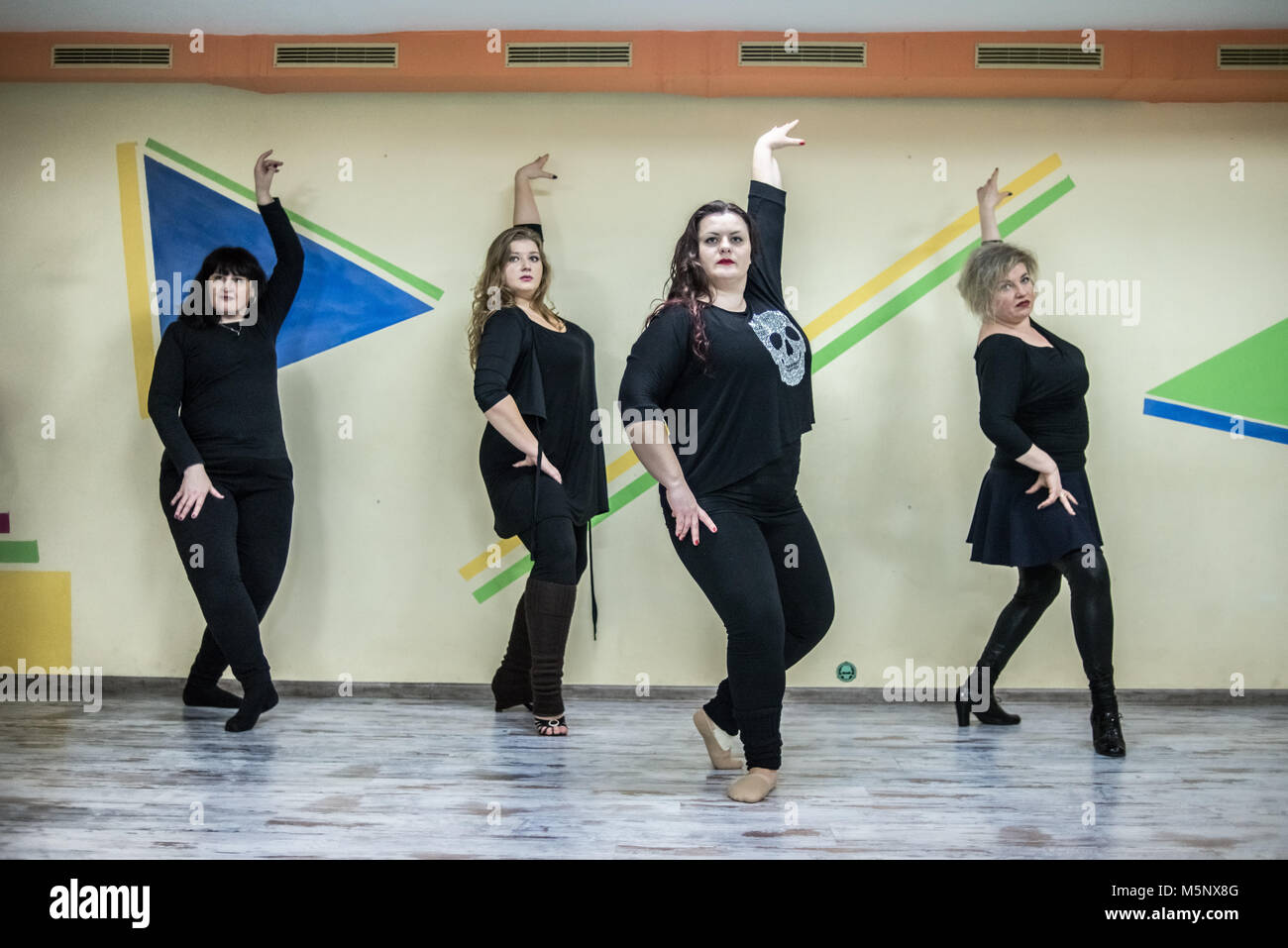 Dancing lesson at the first dancing school in Ukraine for plus size ...