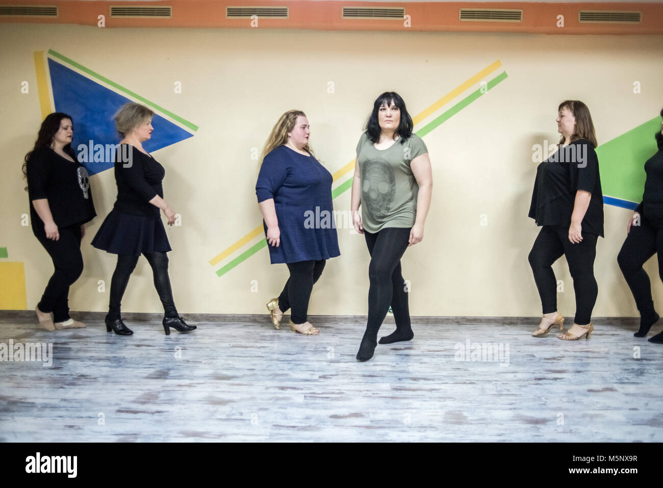 Dancing lesson at the first dancing school in Ukraine for plus size ...