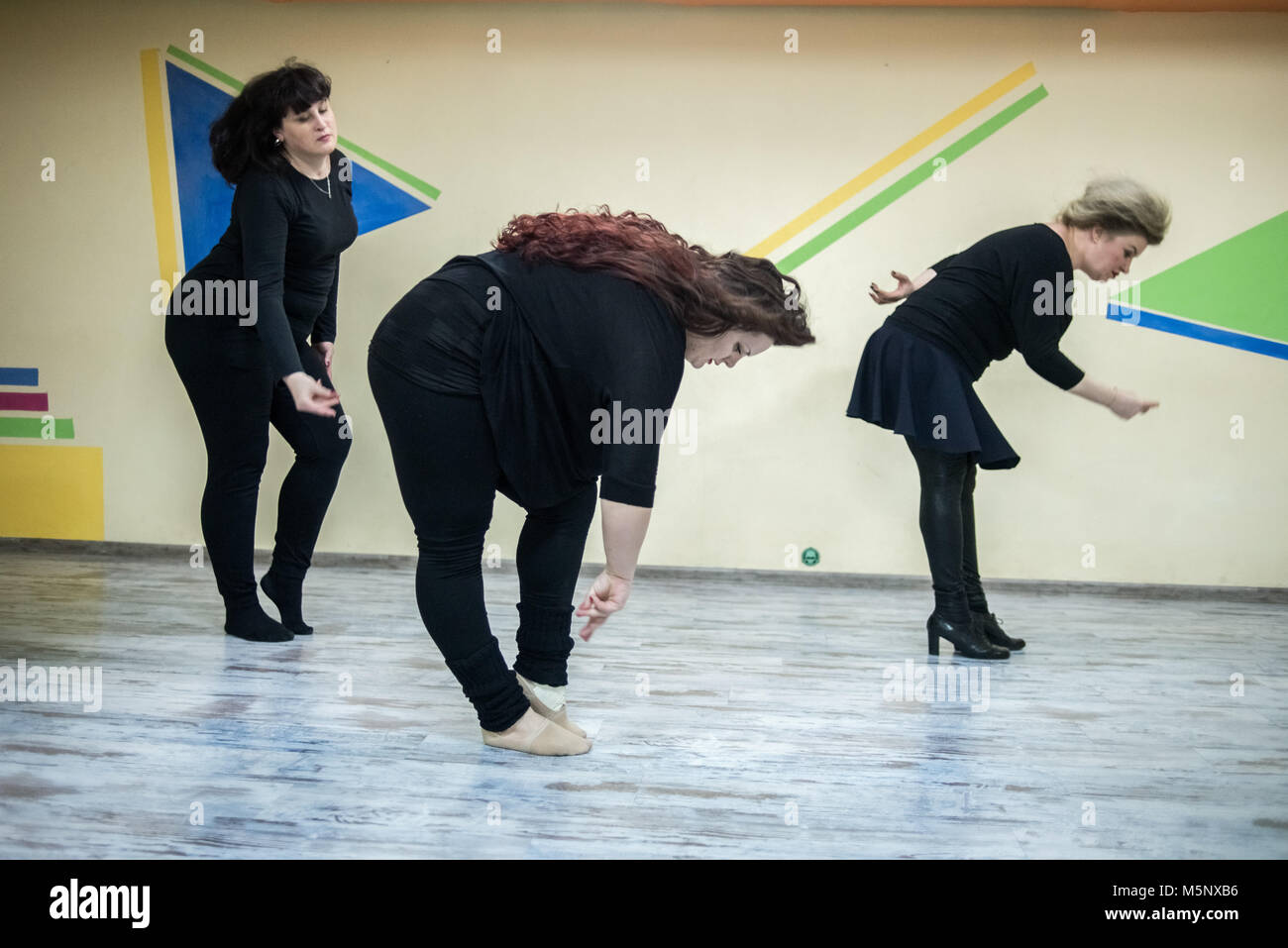 Dancing lesson at the first dancing school in Ukraine for plus size ...