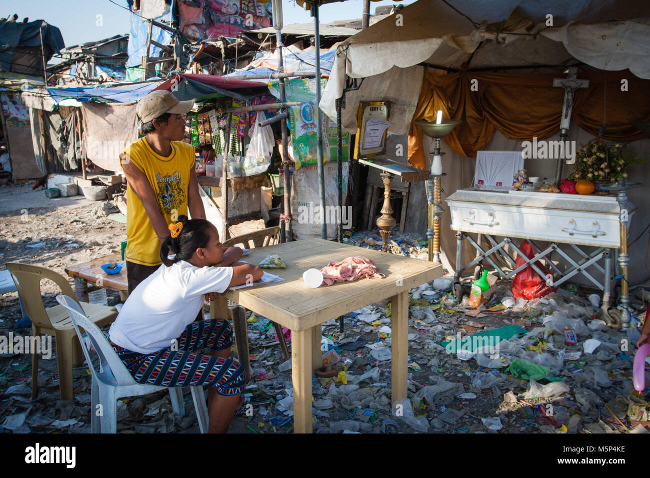 Navotas, Manila, Philippines. 11th Apr, 2015. Funeral scene seen in the ...