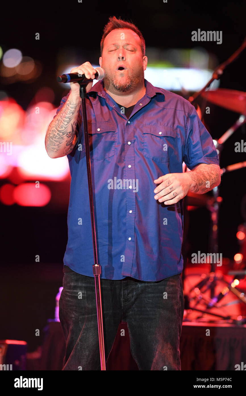 Uncle kracker hi-res stock photography and images - Alamy