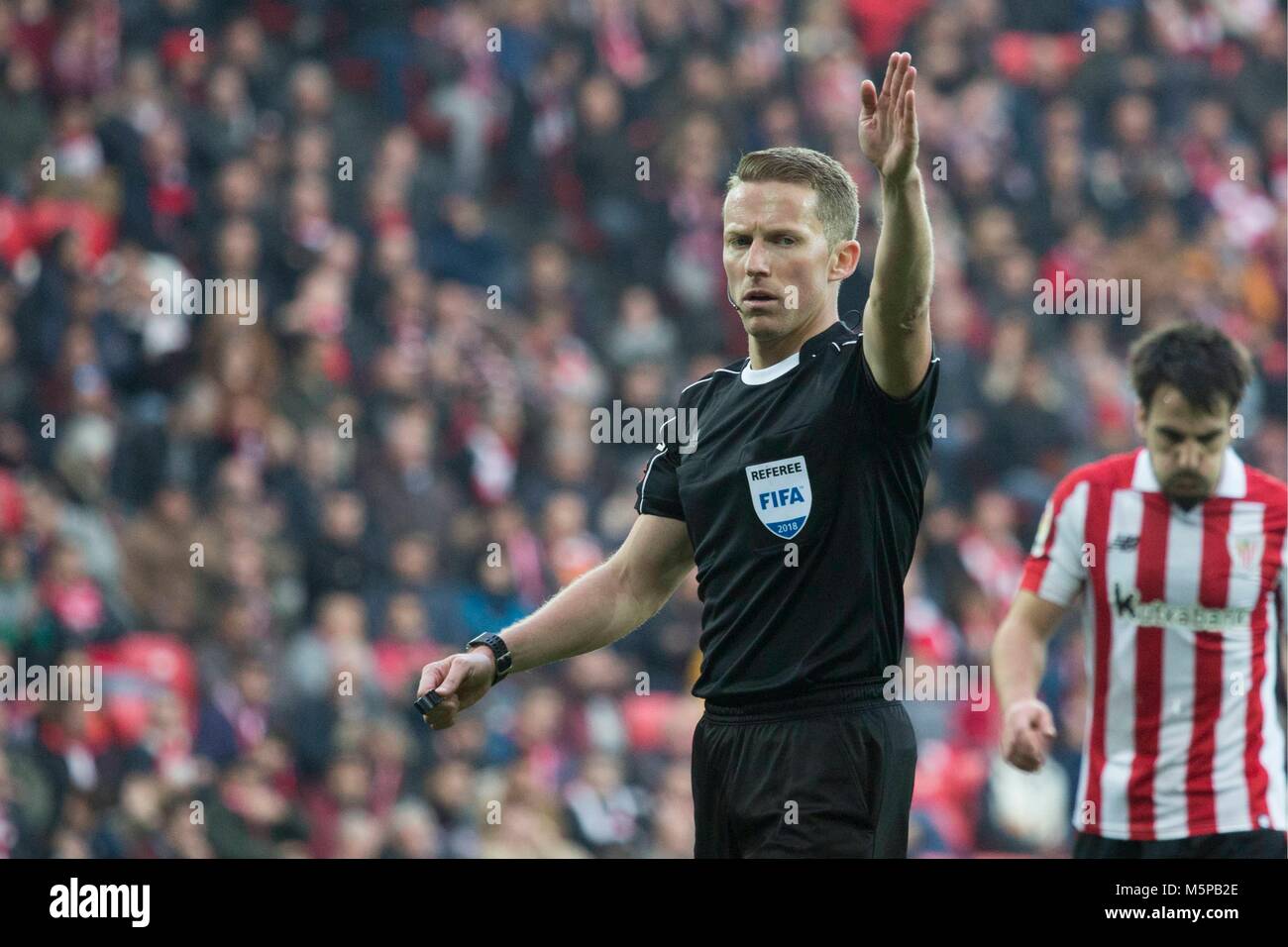 The referee Hernandez Hernandez in action during the Santander League ...