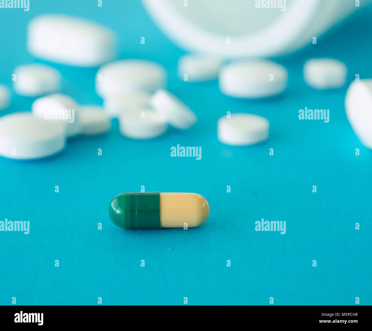 Blue blackground hi-res stock photography and images - Alamy