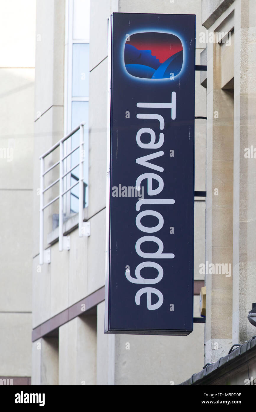 Travelodge hotel sign hi-res stock photography and images - Alamy