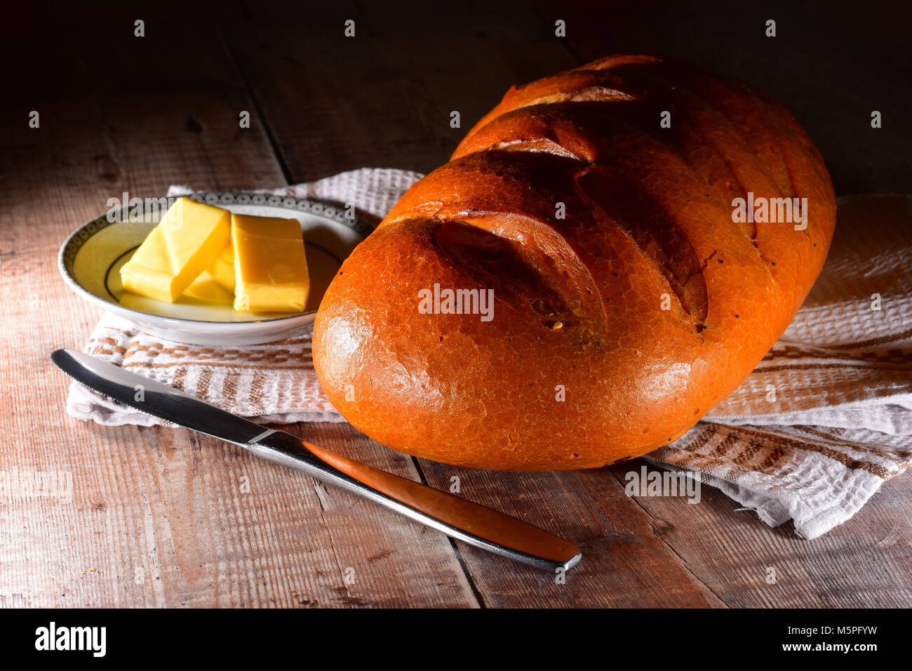 Farm house bread hi-res stock photography and images - Alamy