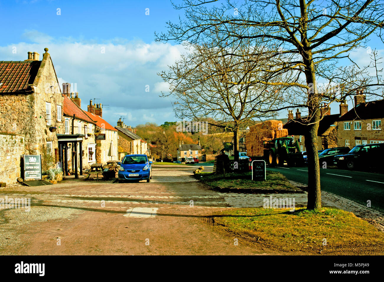 Village coxwold hi-res stock photography and images - Alamy