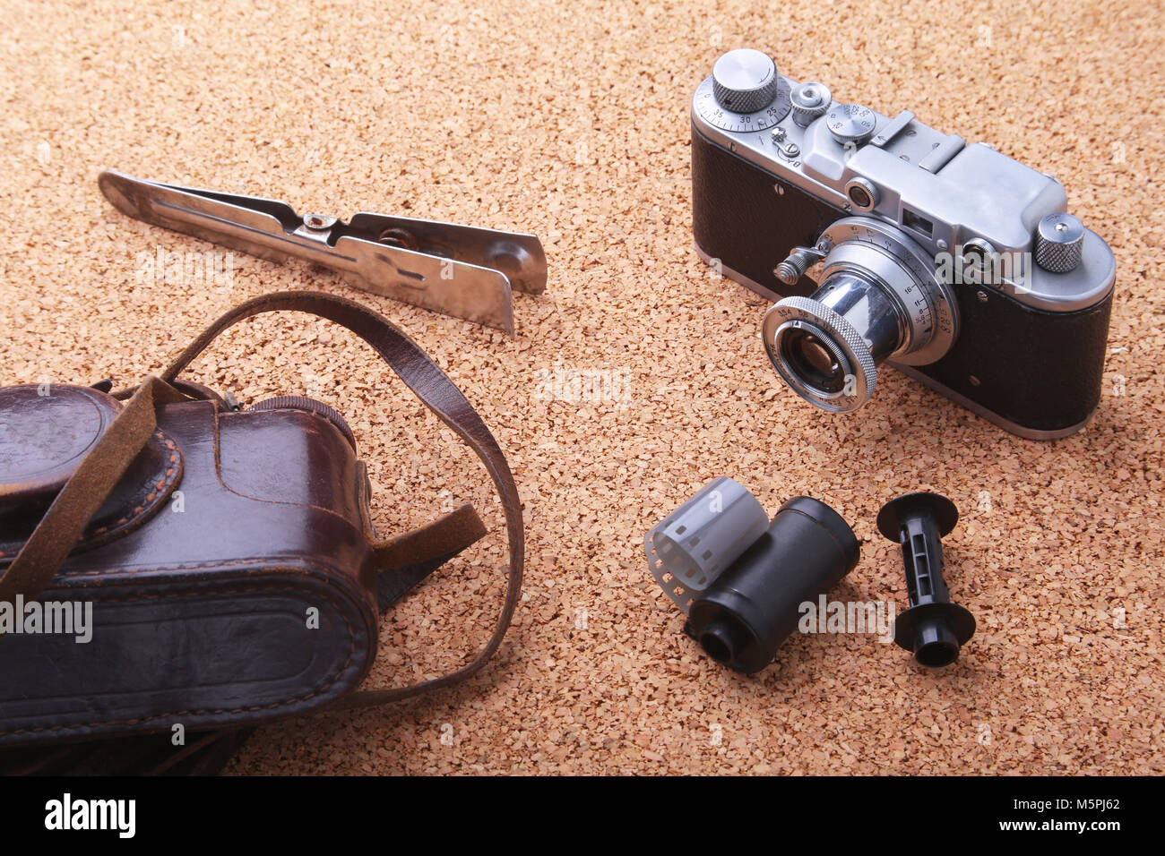 Vintage mens suit advertisement hi-res stock photography and images - Alamy