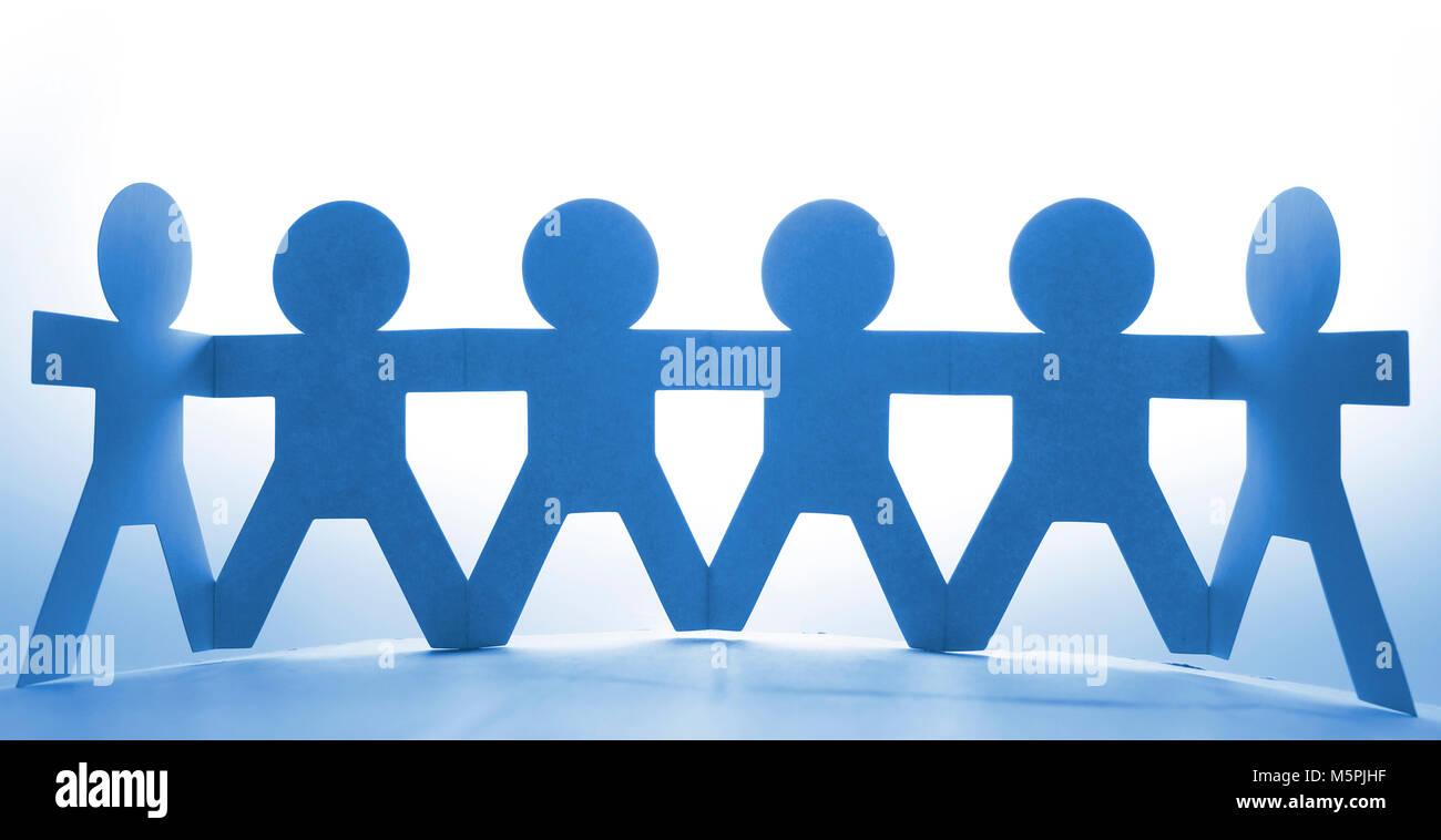 Team of paper chain people Stock Photo - Alamy