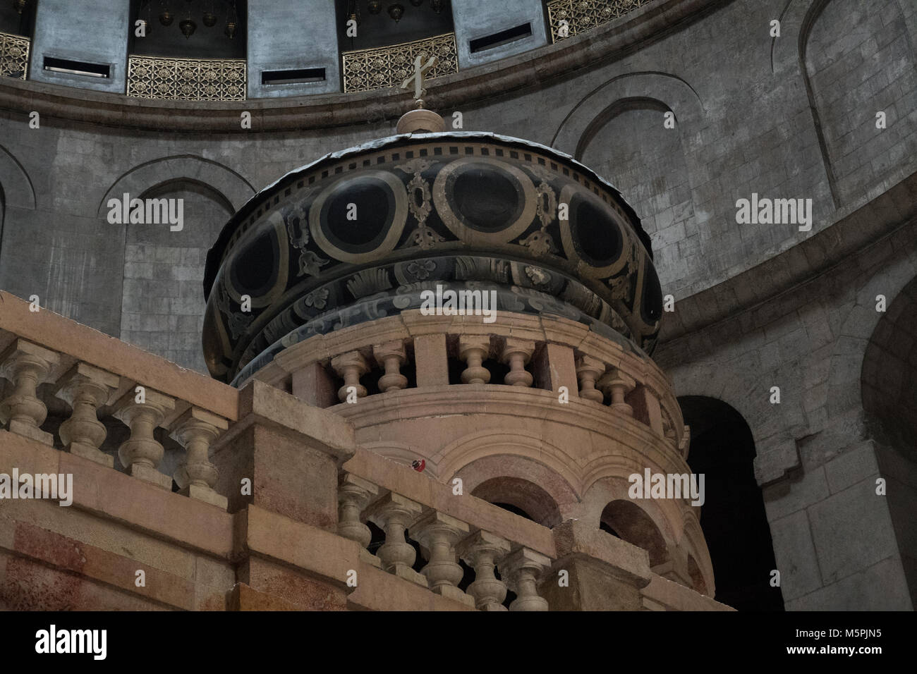 Aedicule church of the holy sepulchre hi-res stock photography and ...