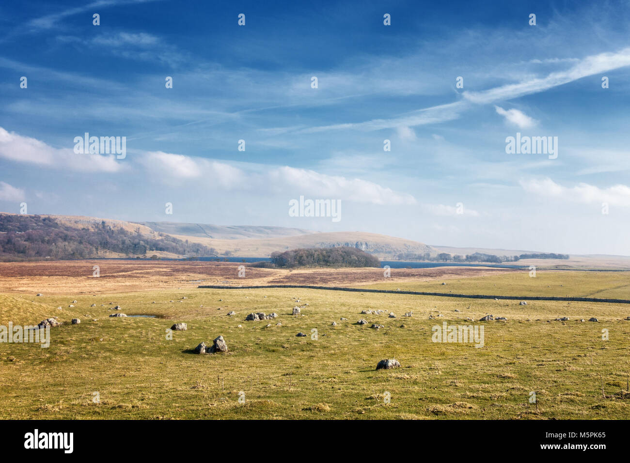 Beautiful panoramic winter landscapes hi-res stock photography and ...