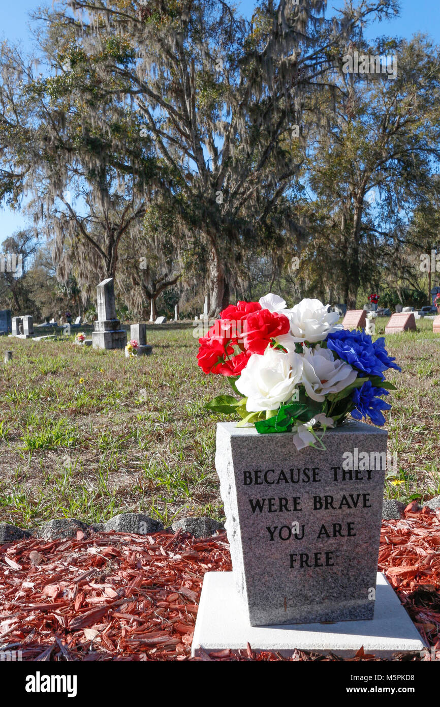 Historic Red Level cemetary in Florida. "Because They Were Brave You ...