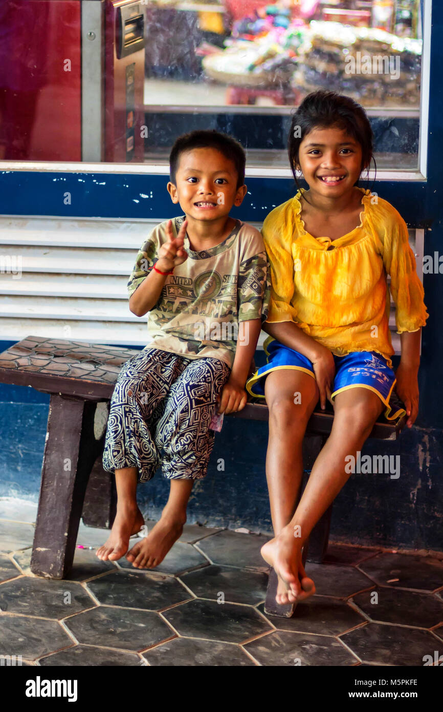 Smiling girl khmer children cambodia hi-res stock photography and ...