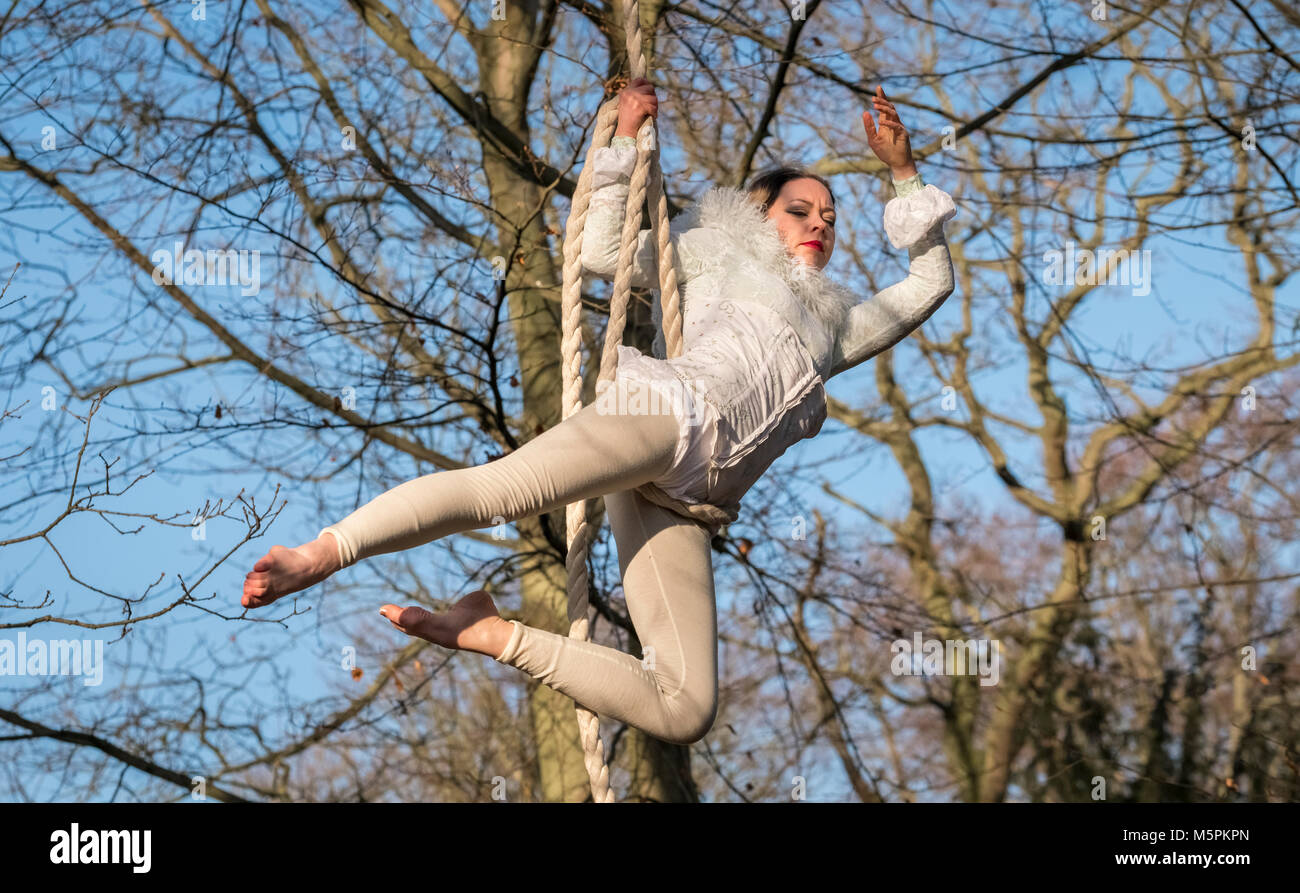 Rope Acrobatics High Resolution Stock Photography and Images - Alamy