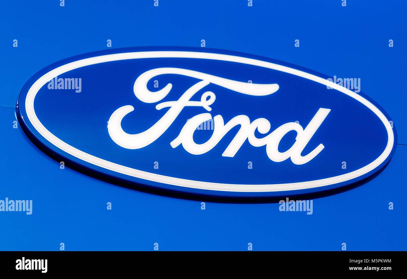 Ford Dealership Sign High Resolution Stock Photography and Images - Alamy