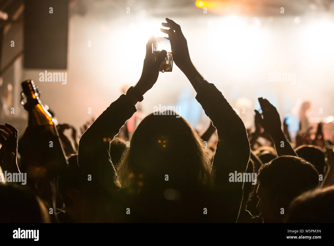 Rock star fans hi-res stock photography and images - Alamy