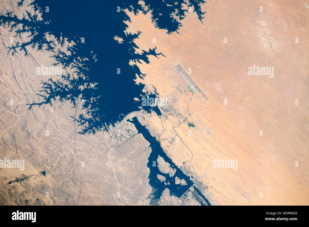 Aswan dam aerial hi-res stock photography and images - Alamy