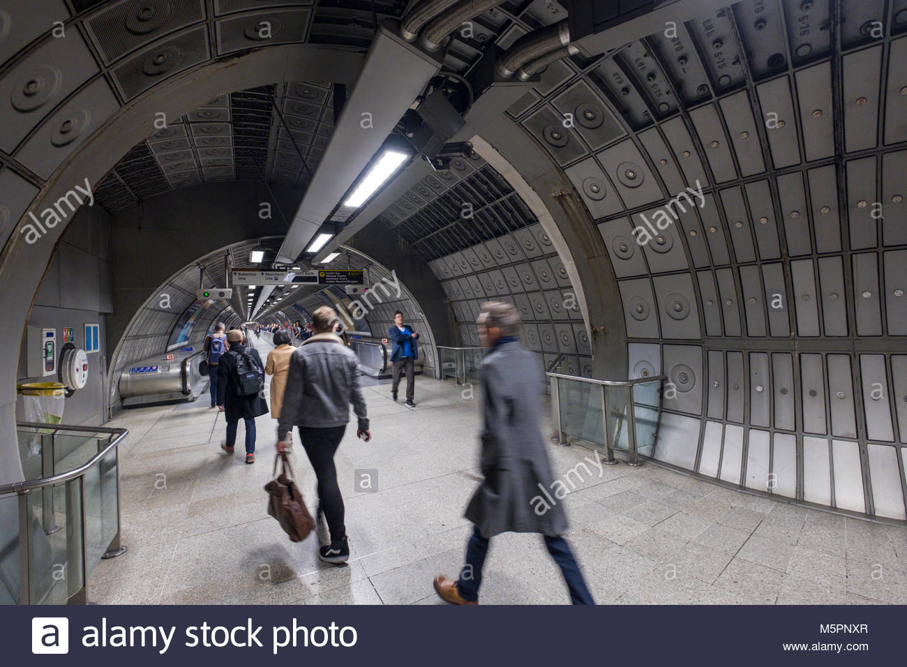 Waterloo Station Underground Tunnel High Resolution Stock Photography ...