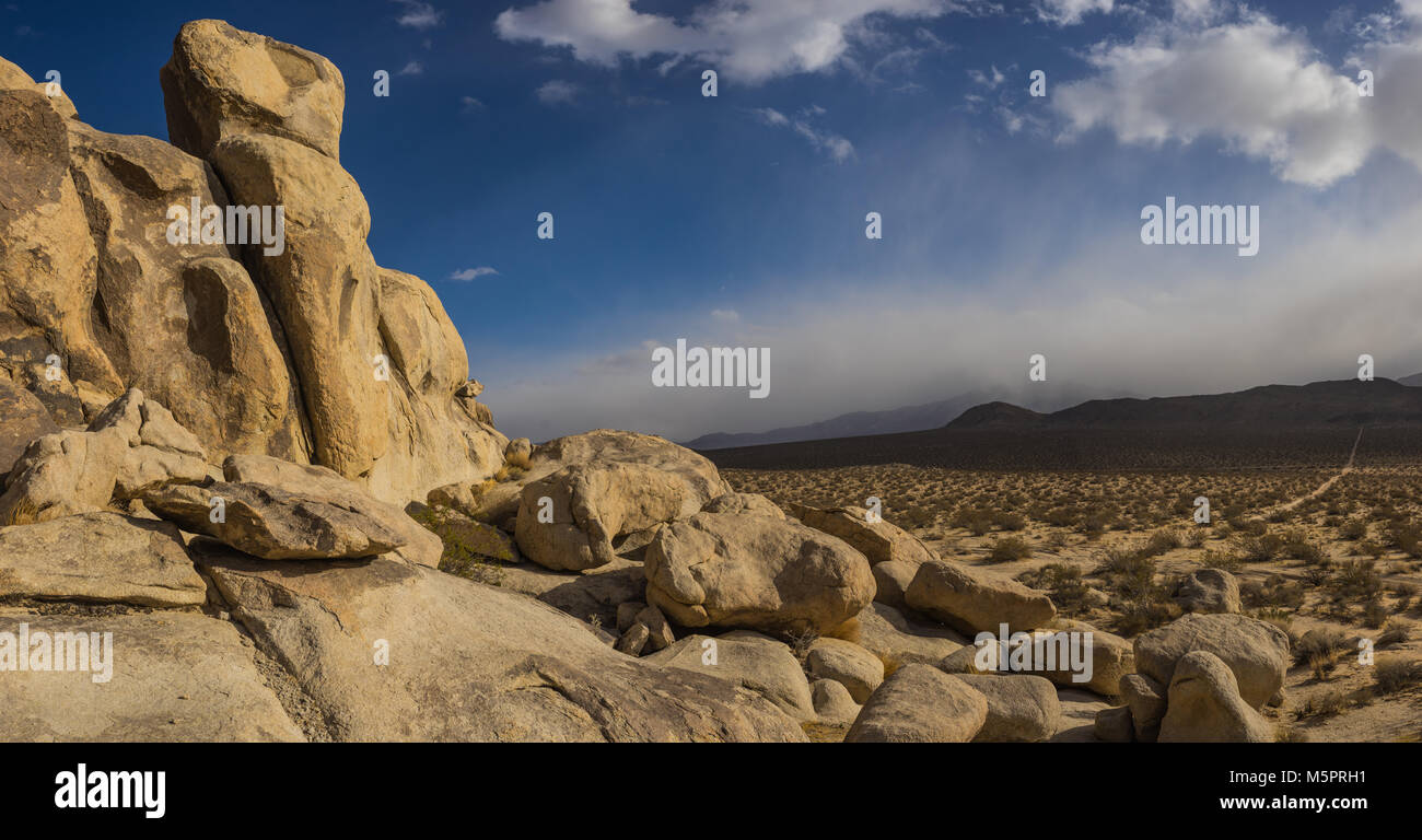 a rain storm approaching Stock Photo - Alamy