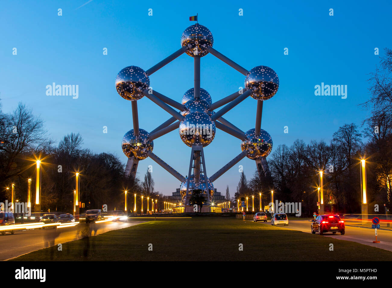 Atomium Hd