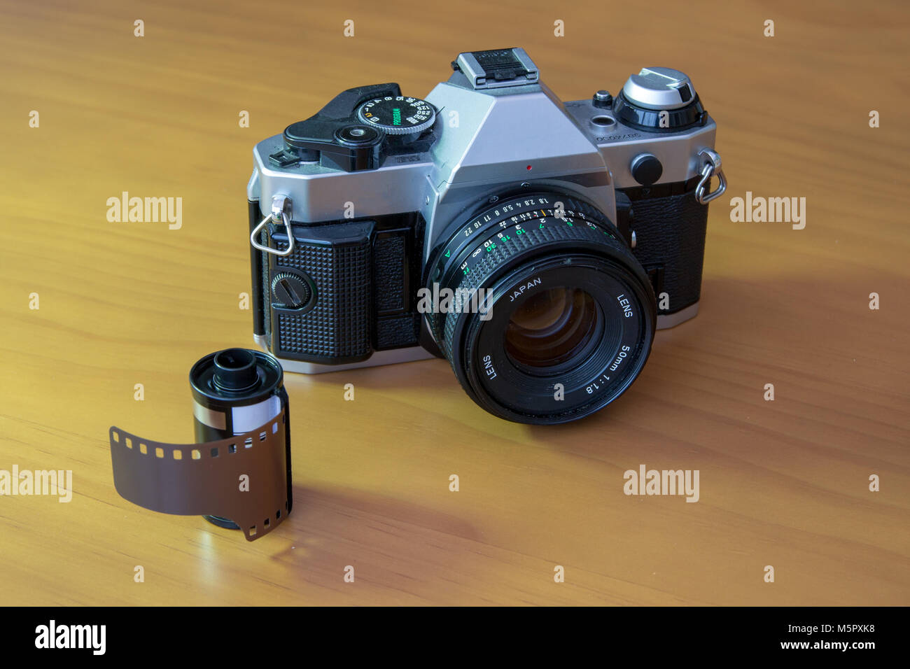 80s film camera hi-res stock photography and images - Alamy