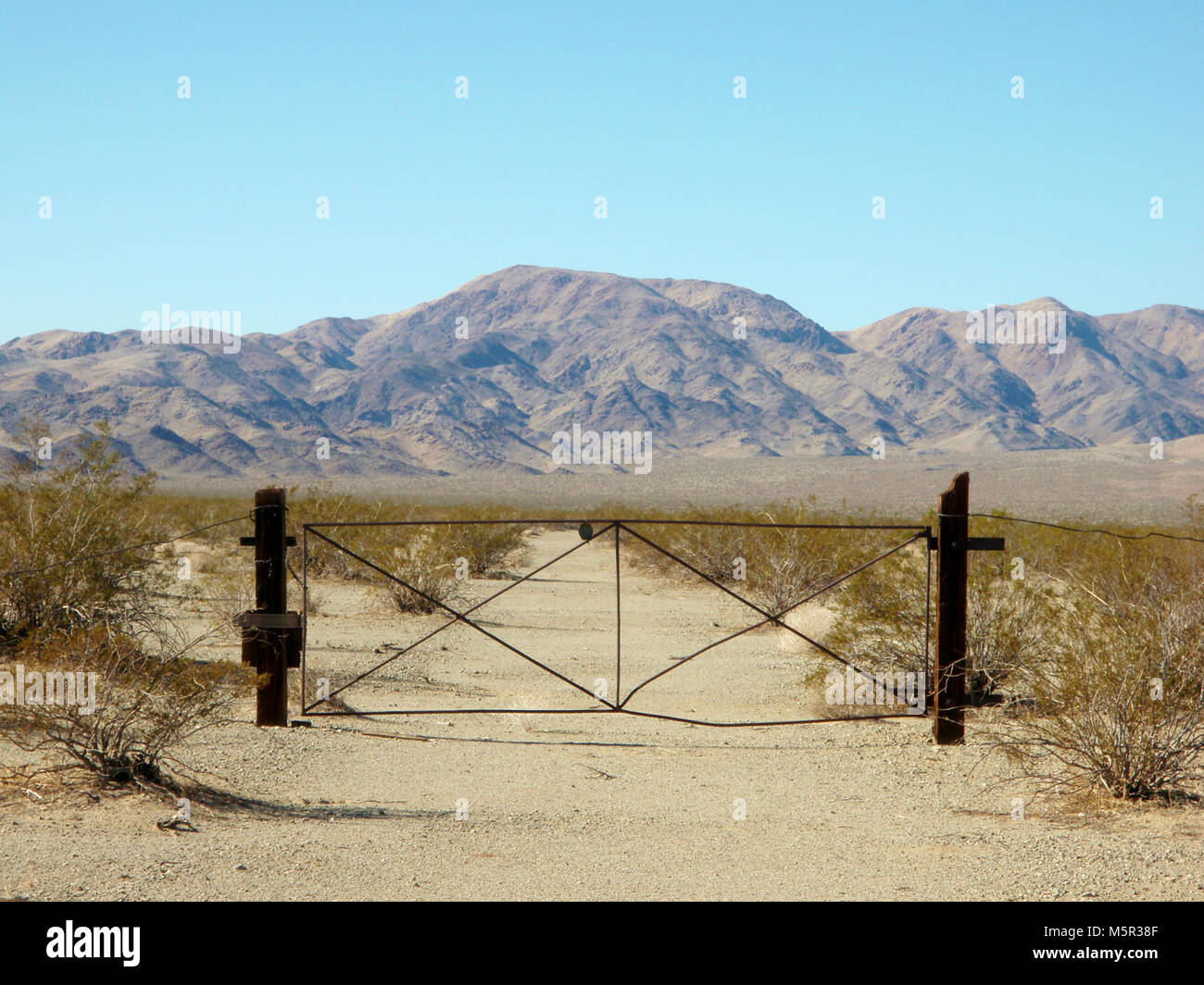 Rose well hi-res stock photography and images - Alamy