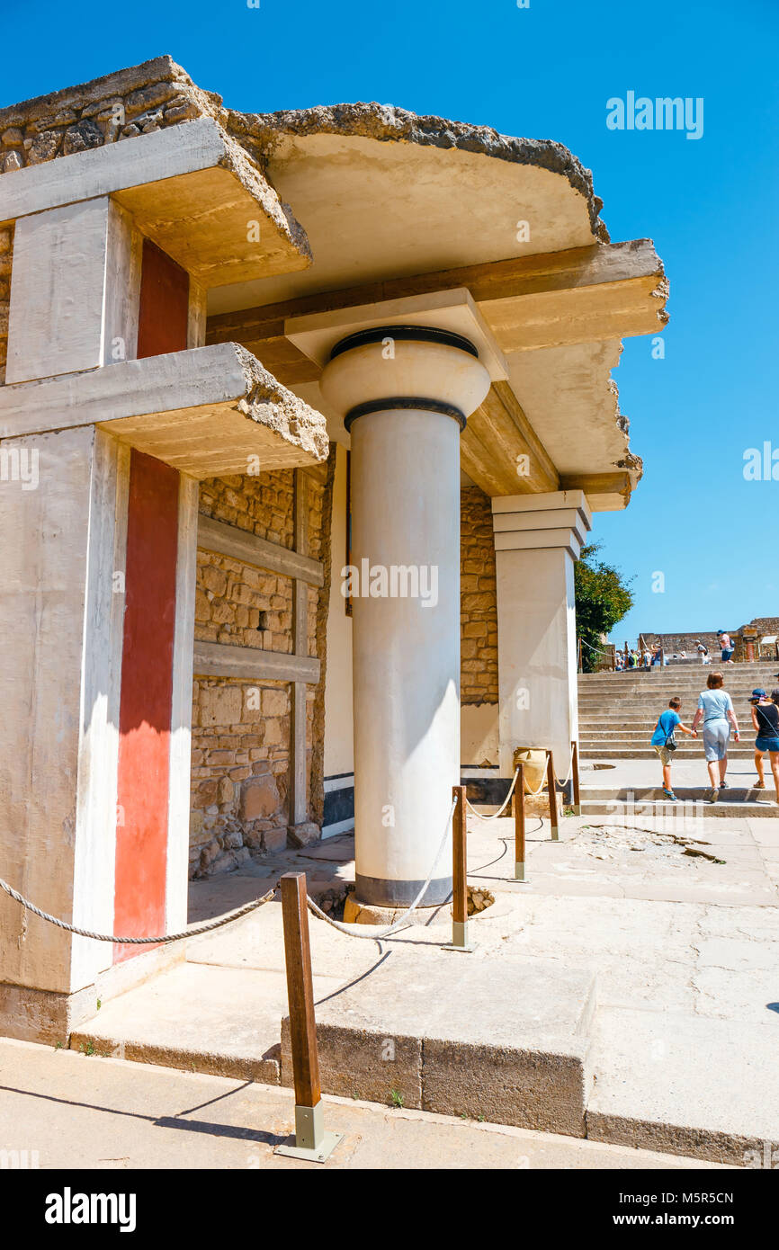 Minoan civilization people hi-res stock photography and images - Alamy