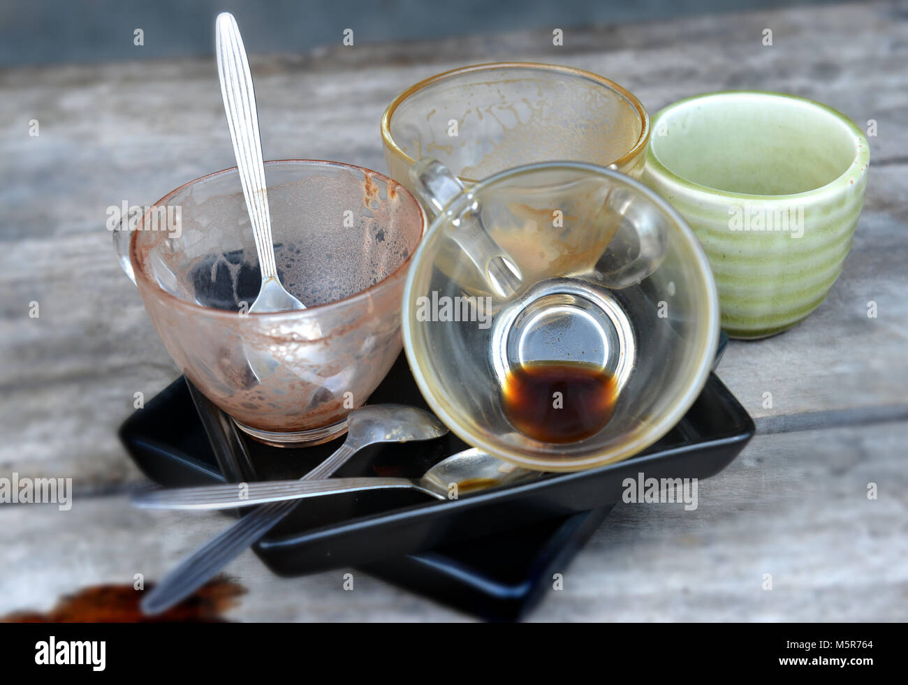 Empty coffee glass hi-res stock photography and images - Alamy