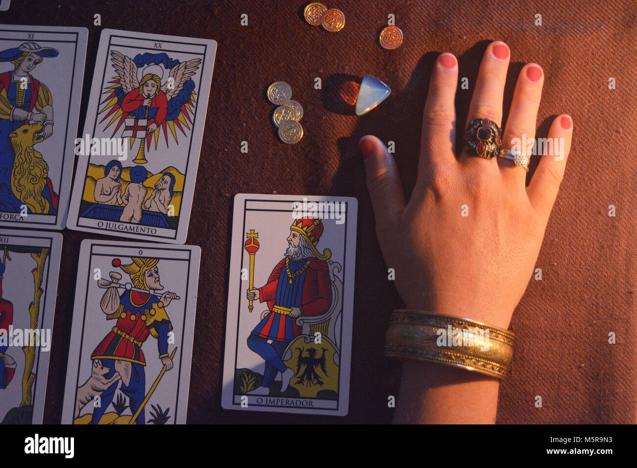 Tarot card reading table hi-res stock photography and images - Alamy