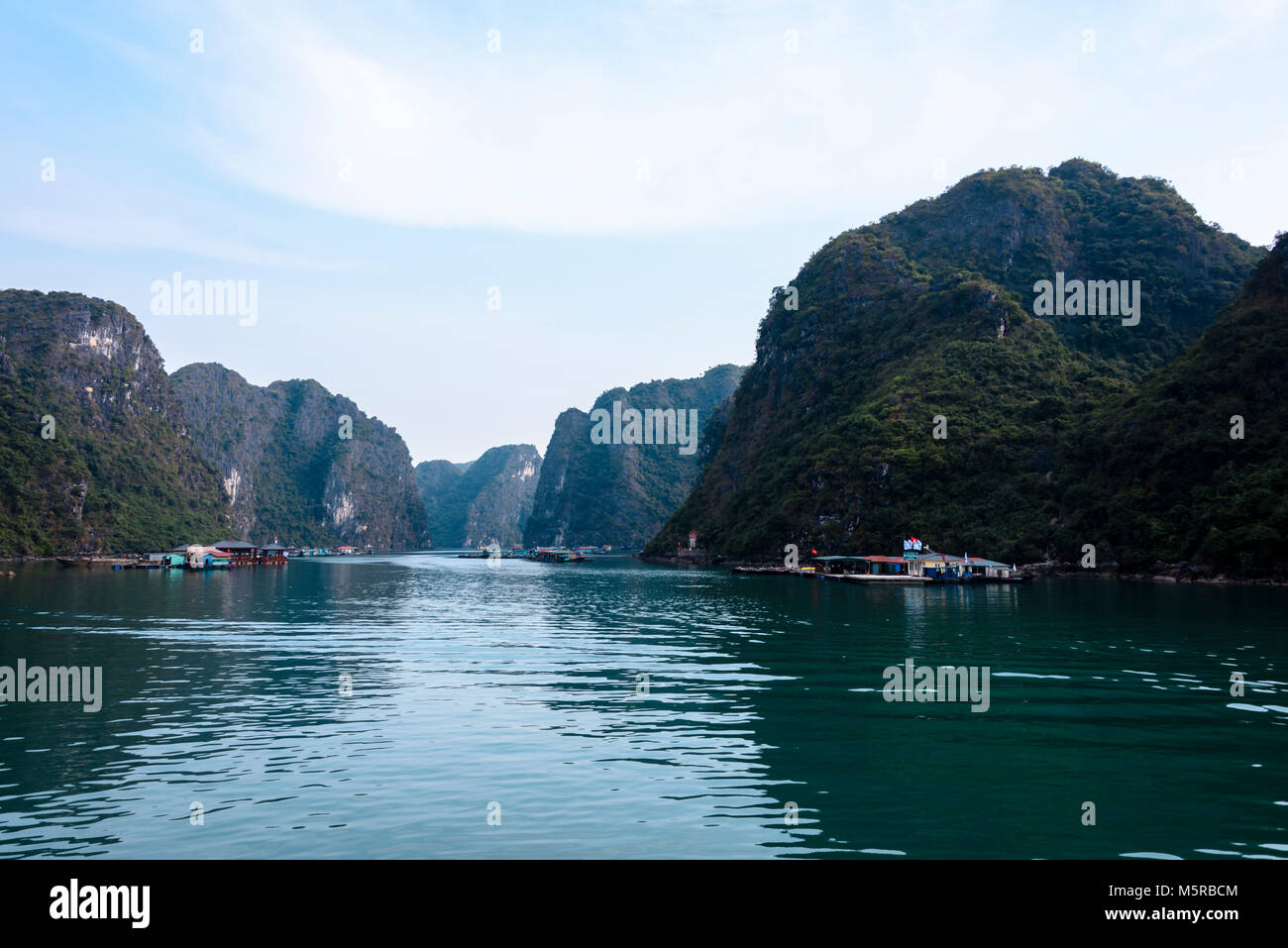 Cua Van floating village, Halong Bay, Vietnam Stock Photo - Alamy