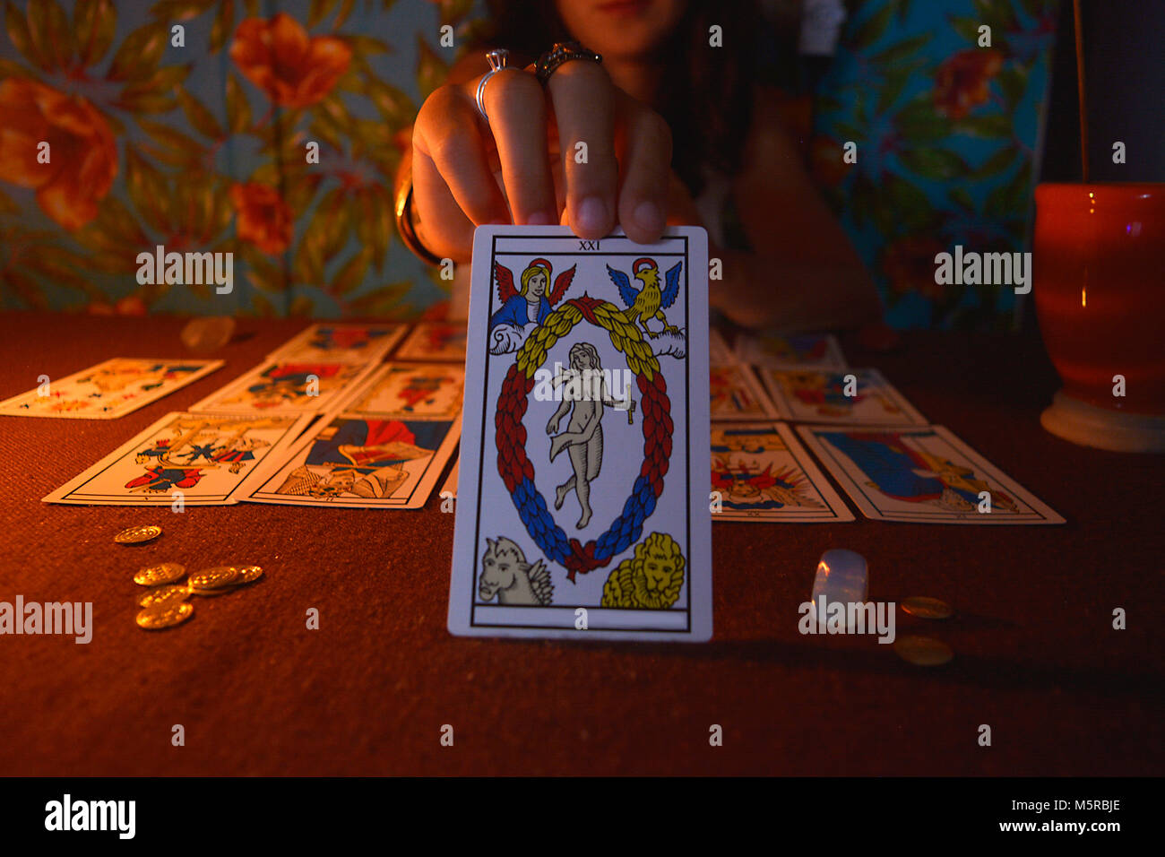 Tarot card reading table hi-res stock photography and images - Alamy