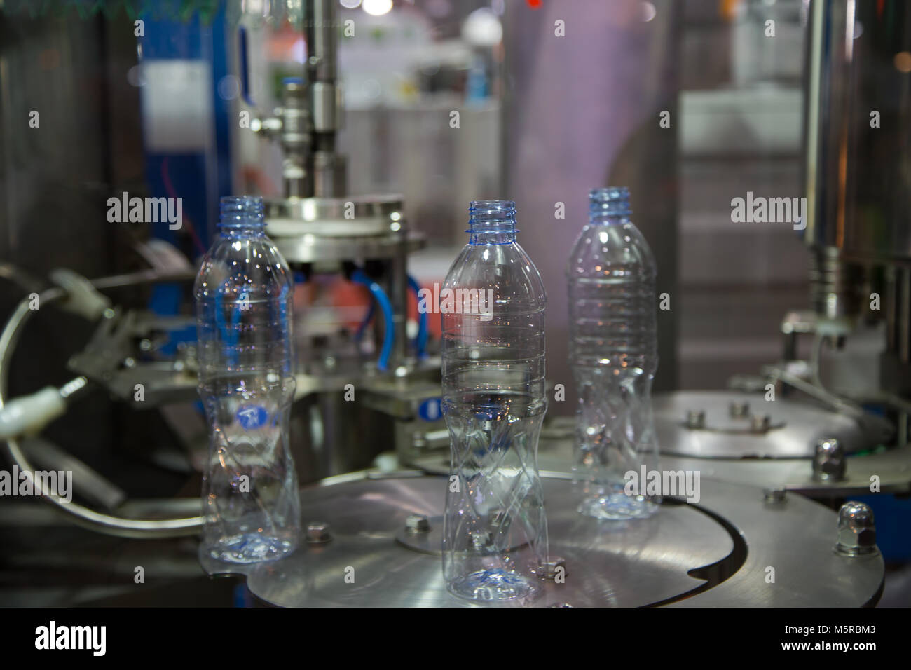 Package testing factory hi-res stock photography and images - Alamy