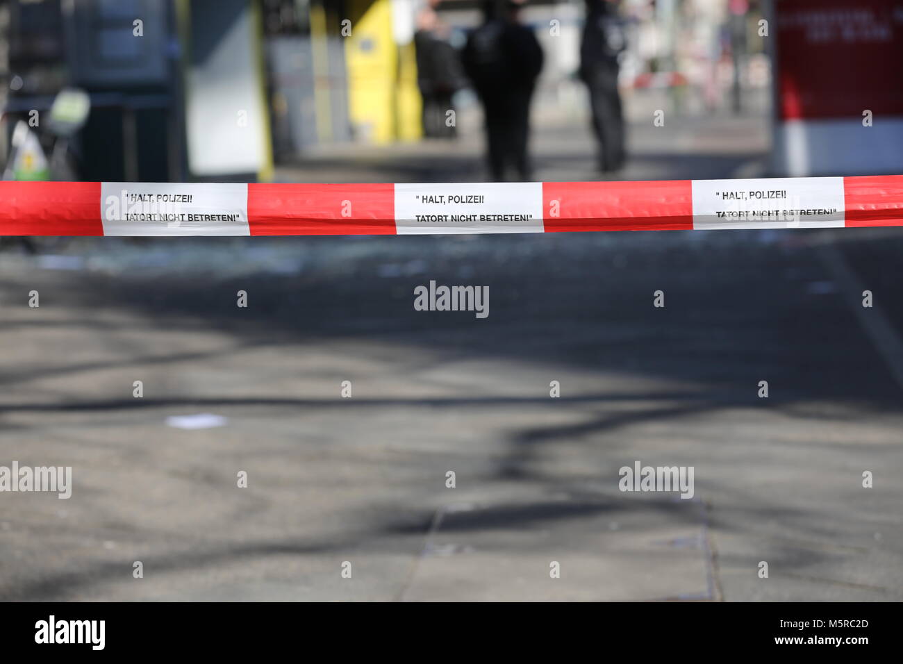 Crime scene barriers hi-res stock photography and images - Alamy