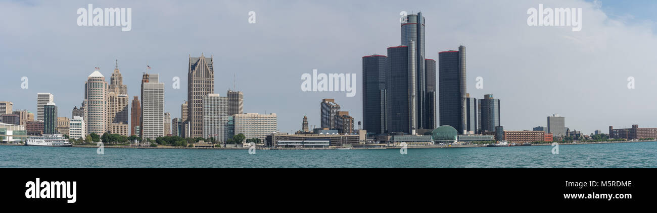 A skyline capture of Detroit, Michigan. Taken from across the Detroit ...
