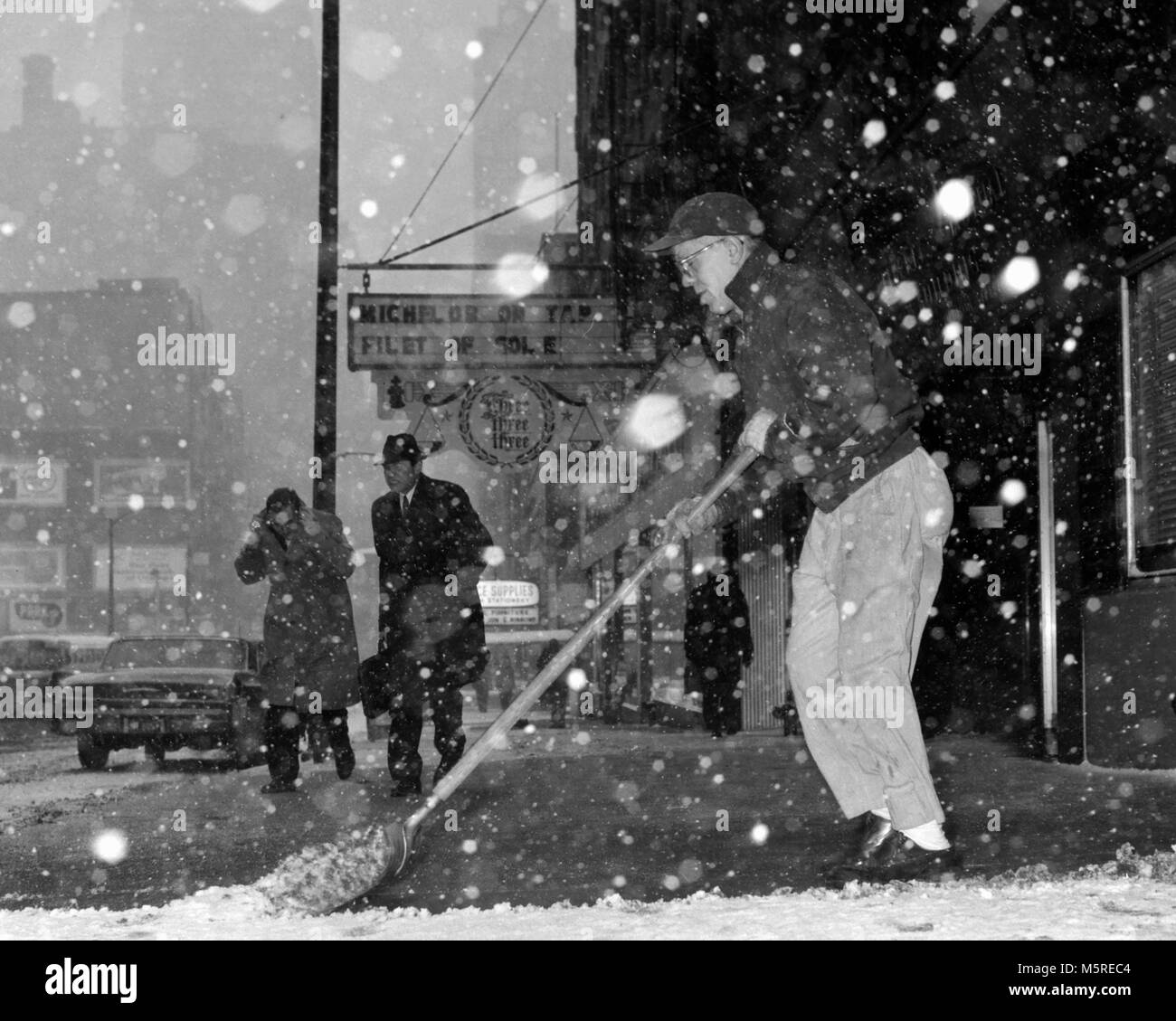 Snowstorm in Chicago, ca. 1963 Stock Photo - Alamy