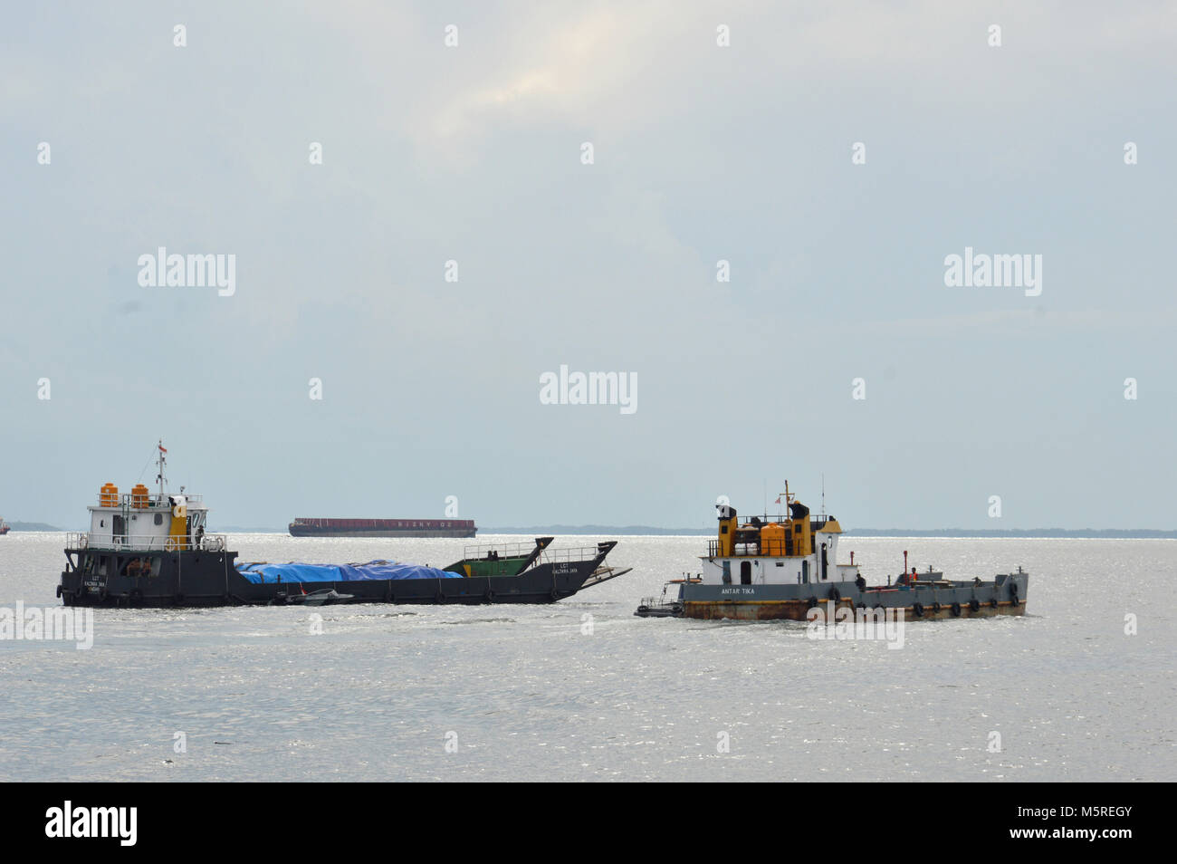 Inter Island Cargo Ship In Port High Resolution Stock Photography and ...