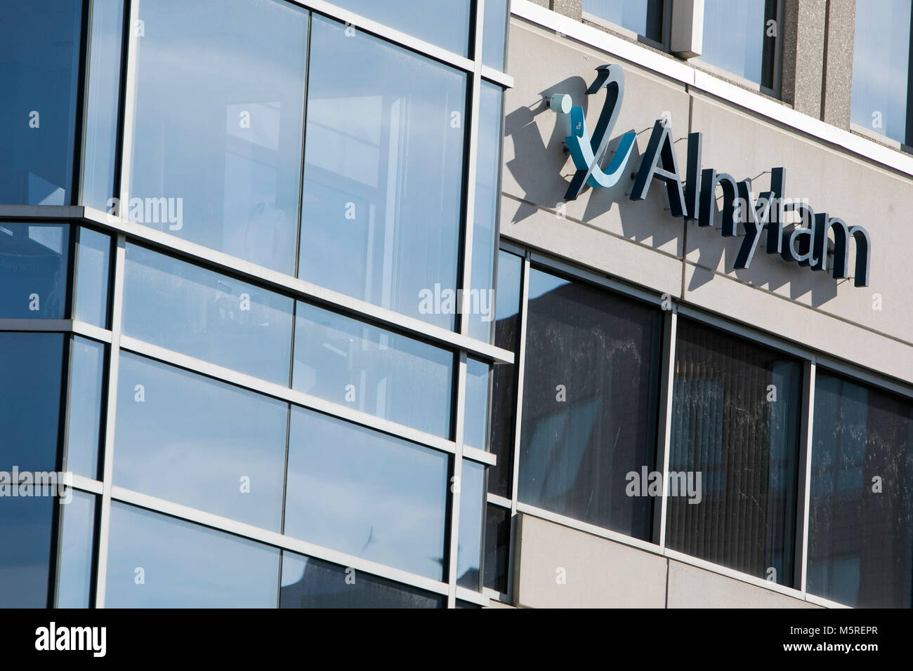 Alnylam hi-res stock photography and images - Alamy