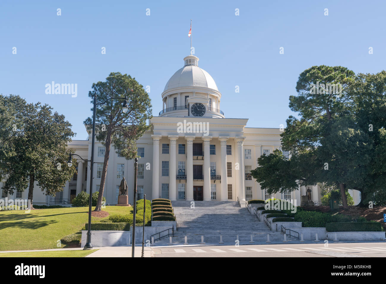 Alabama State Capitol Building in Montgomery, Alabama Stock Photo - Alamy