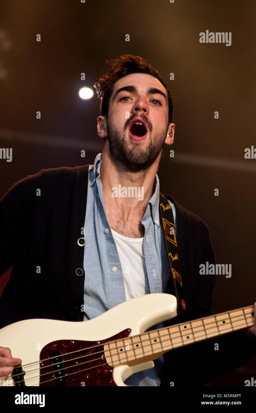 Band two door cinema hi-res stock photography and images - Alamy