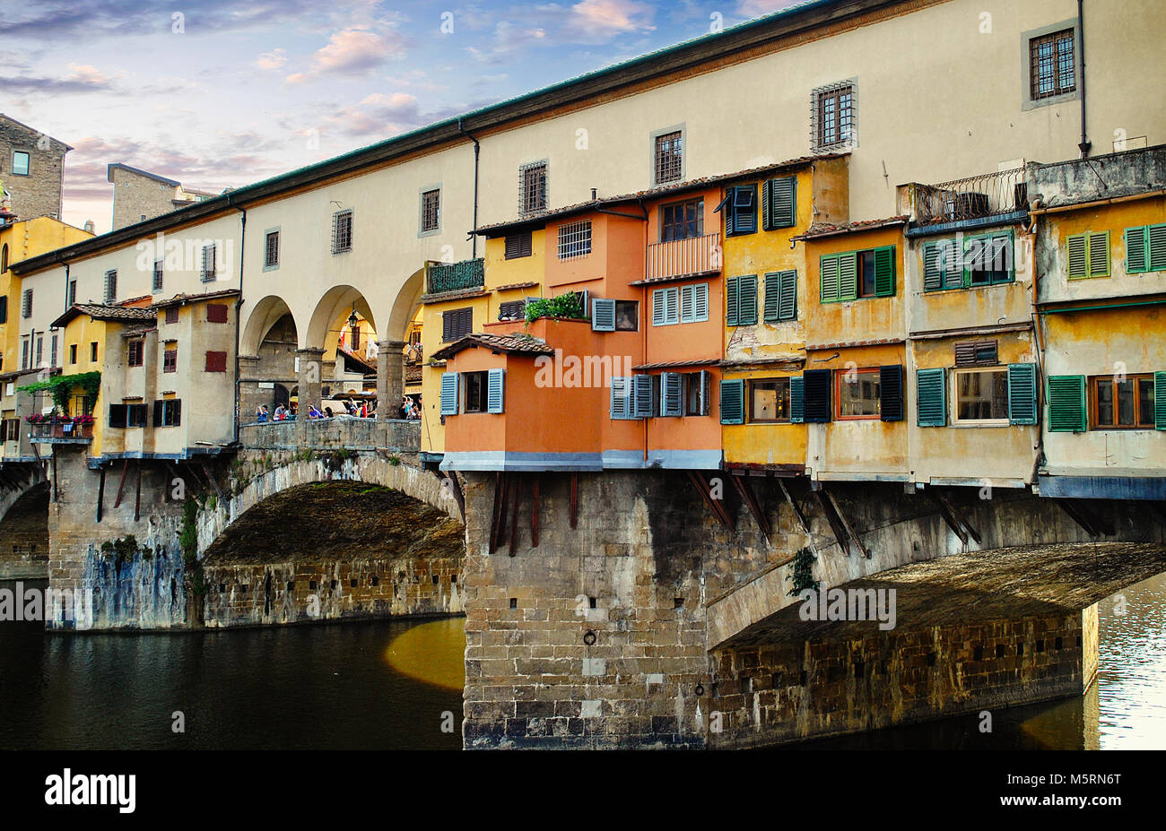 Beautiful scene ponte vecchio sunset hi-res stock photography and ...