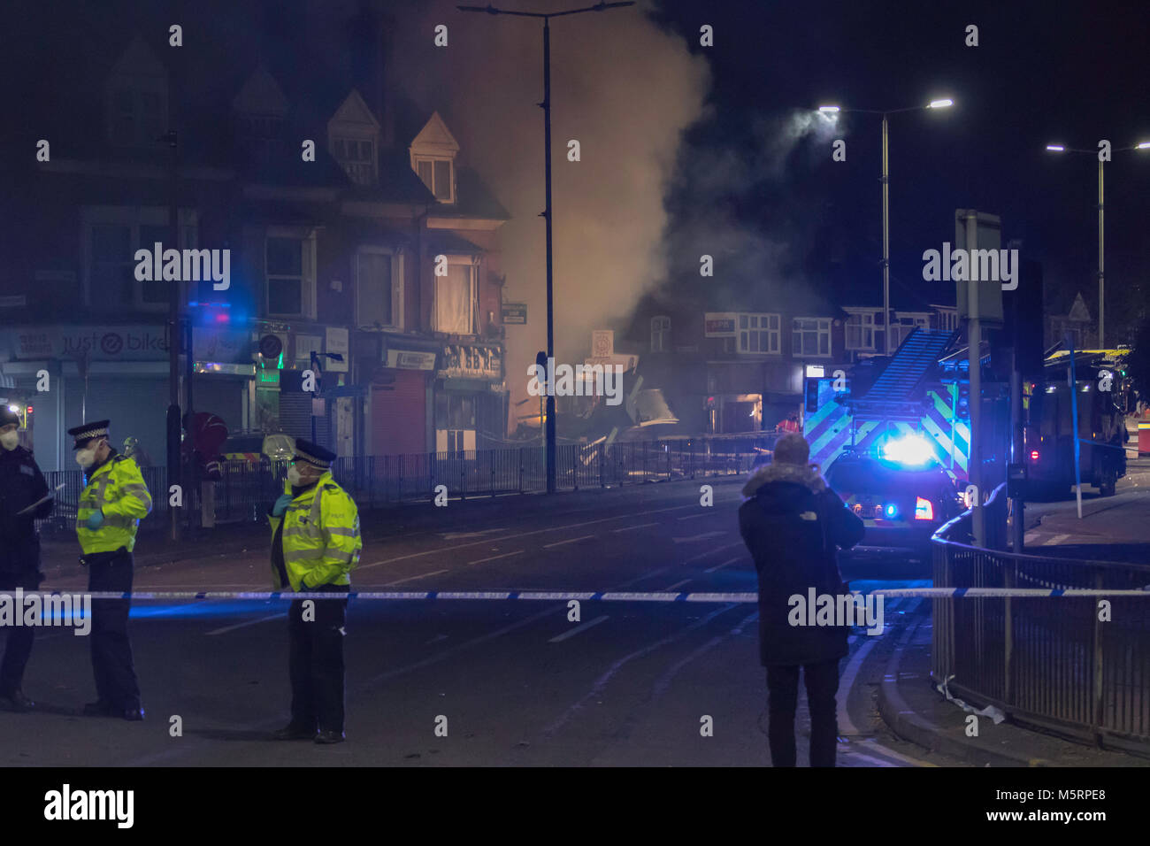 Building explosion fire hi-res stock photography and images - Alamy