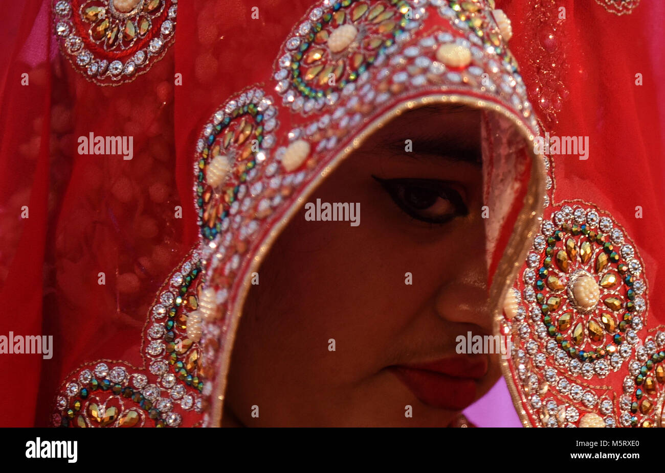Indian muslim bride hi-res stock photography and images - Alamy