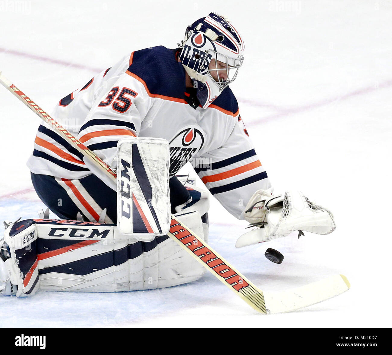 Los Angeles, California, USA. 25th Feb, 2018. Edmonton Oilers' goalie ...