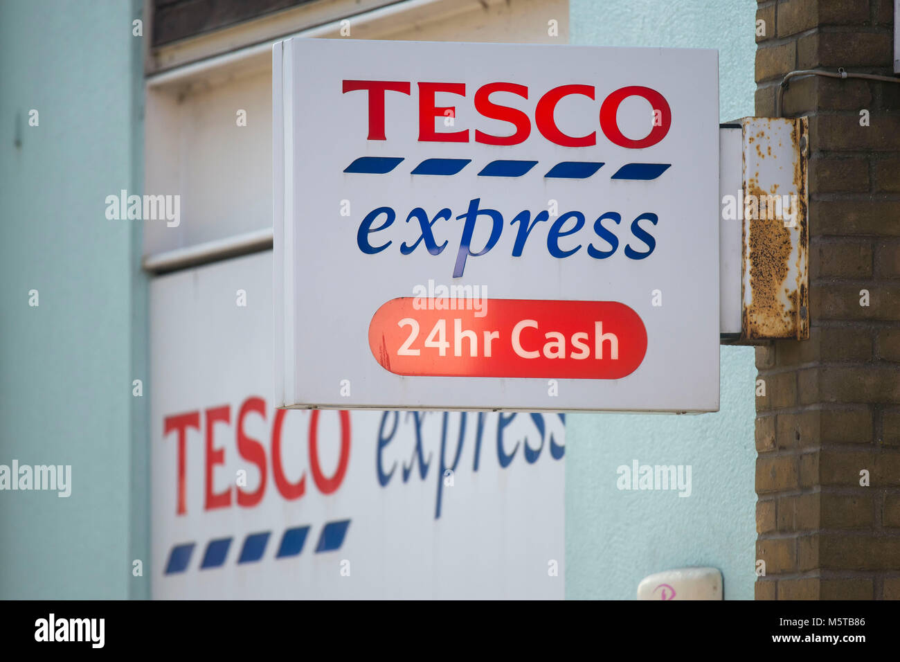 Tesco supermarket store sign logo Stock Photo - Alamy
