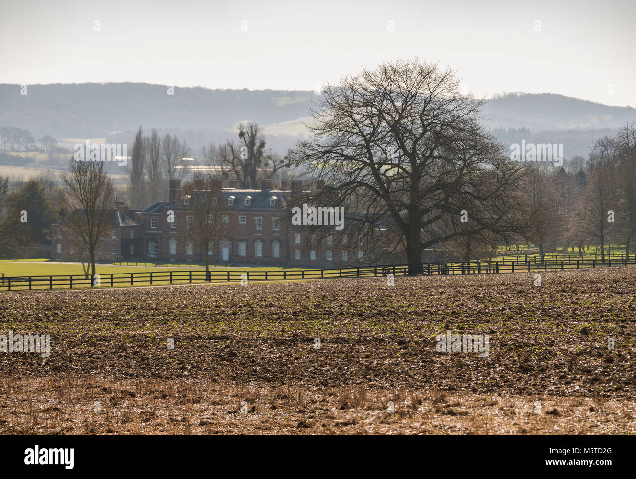 Kent countryside hills hi-res stock photography and images - Alamy