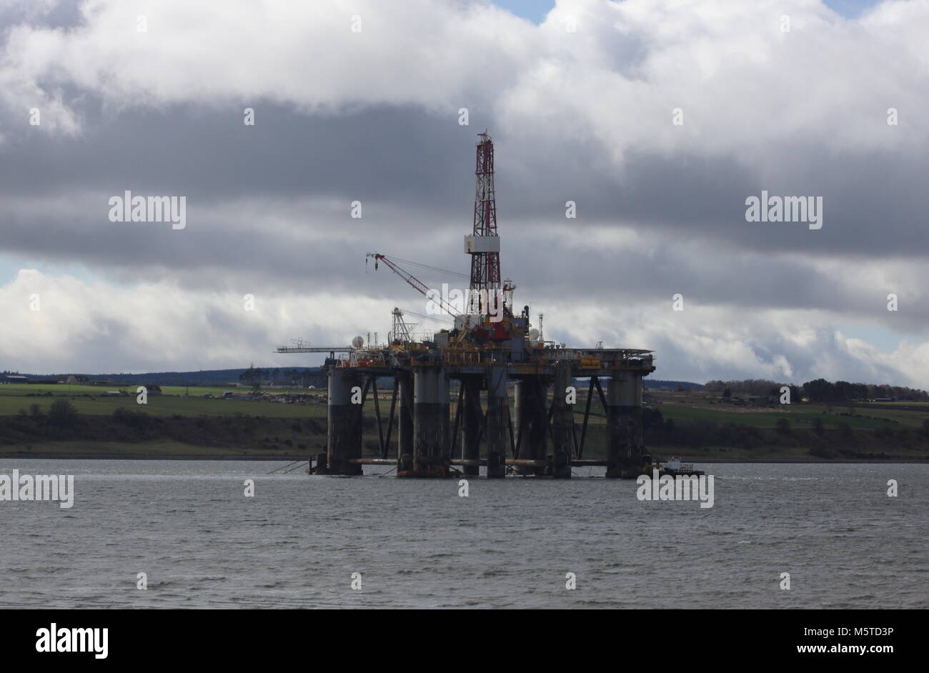 Semi-submersible oil rig Ocean Guardian in Cromarty Firth Scotland ...