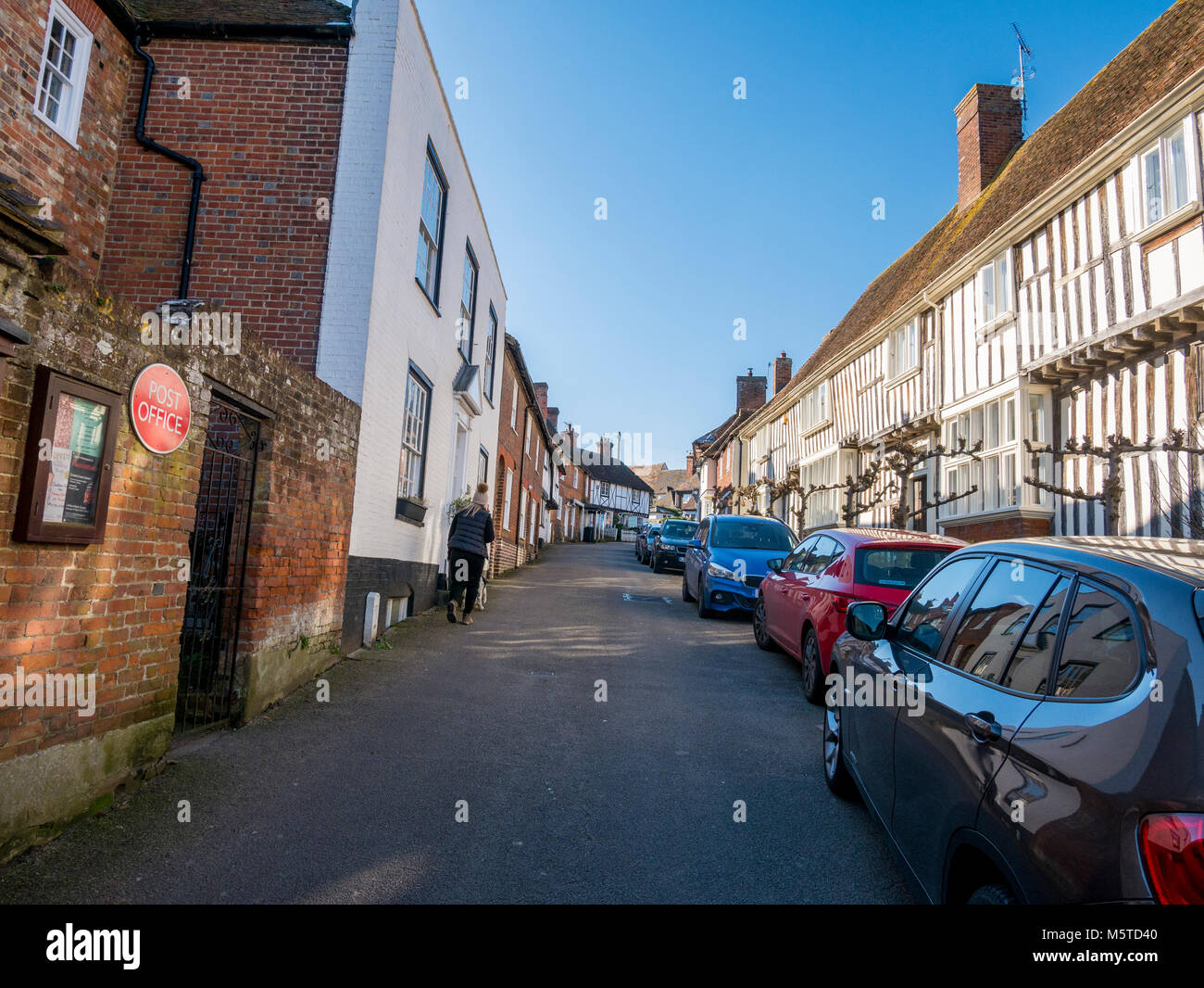 Idylic street uk hi-res stock photography and images - Alamy